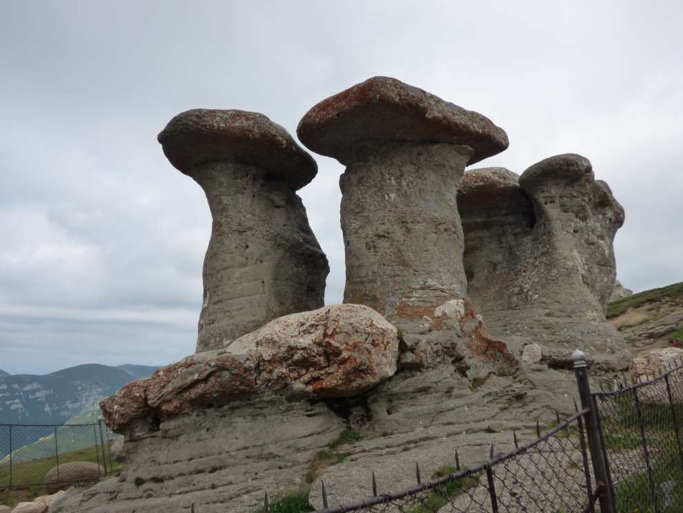 A walk through the Bucegi Mountains - Trip to Babele and...