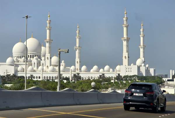 Sheikh Zayed Grand Mosque - The most visited building in...